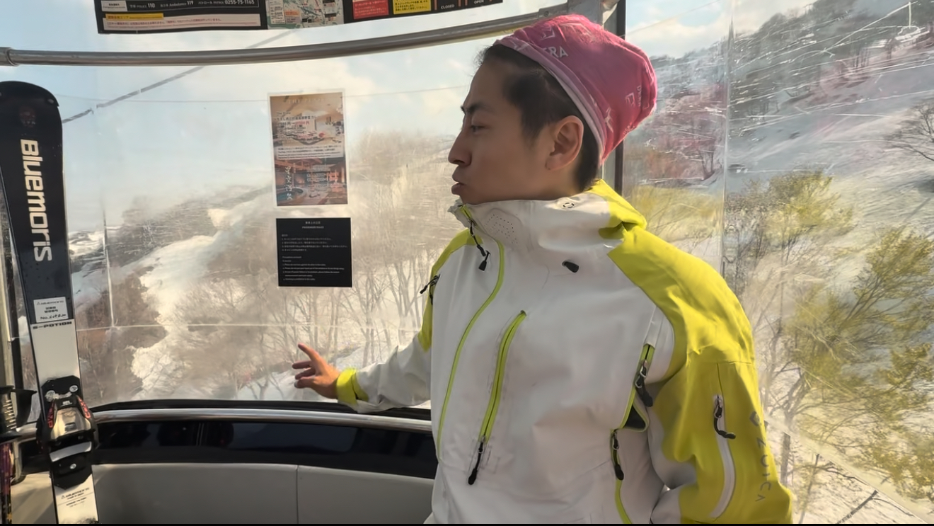 【画像解説】スキーヤーのためのネックチューブの正しい使い方・巻き方8選｜スキー系YouTuberのSnowHubが徹底解説 | SnowHub